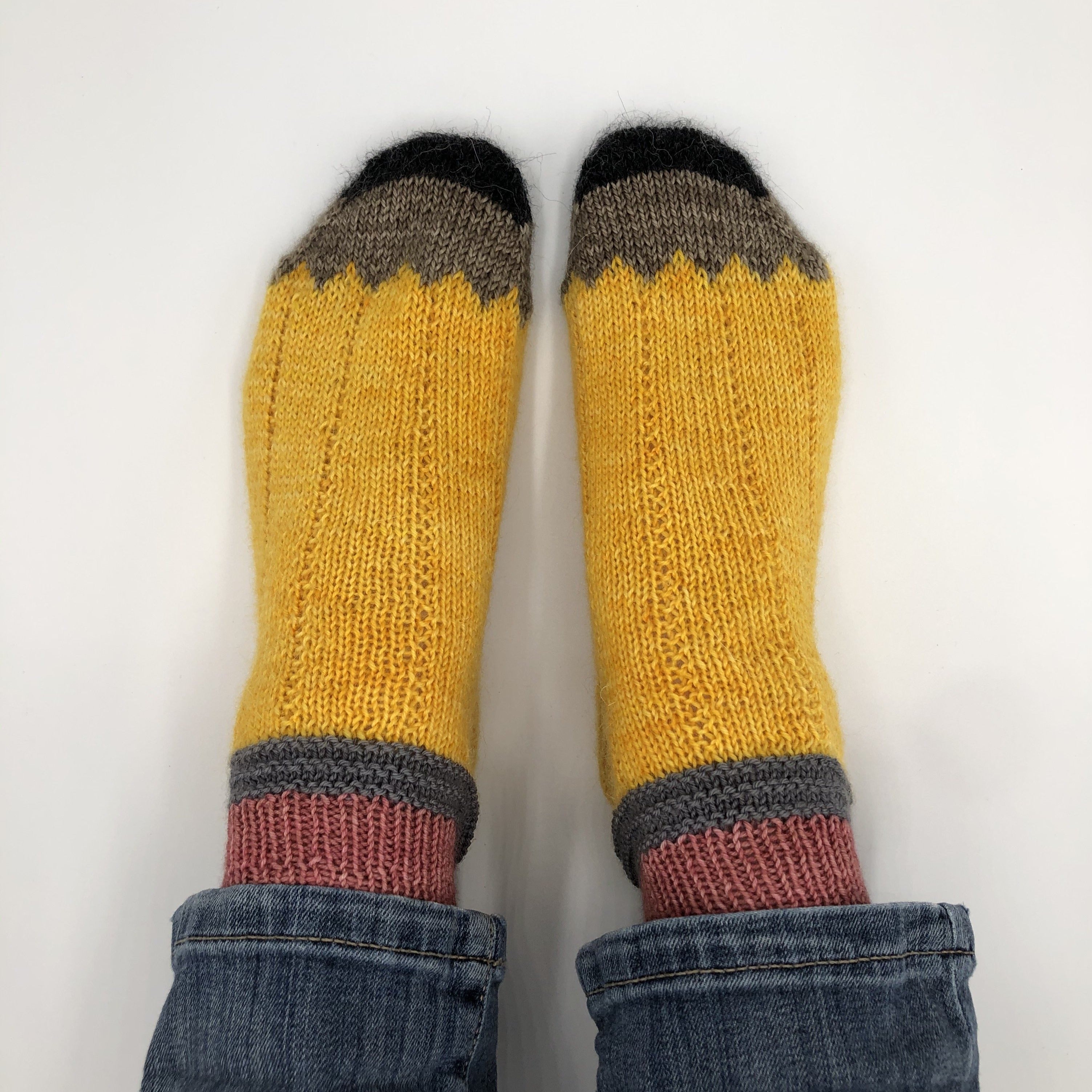 Make Your Mark Socks [Pattern only] – Purls & Postulates